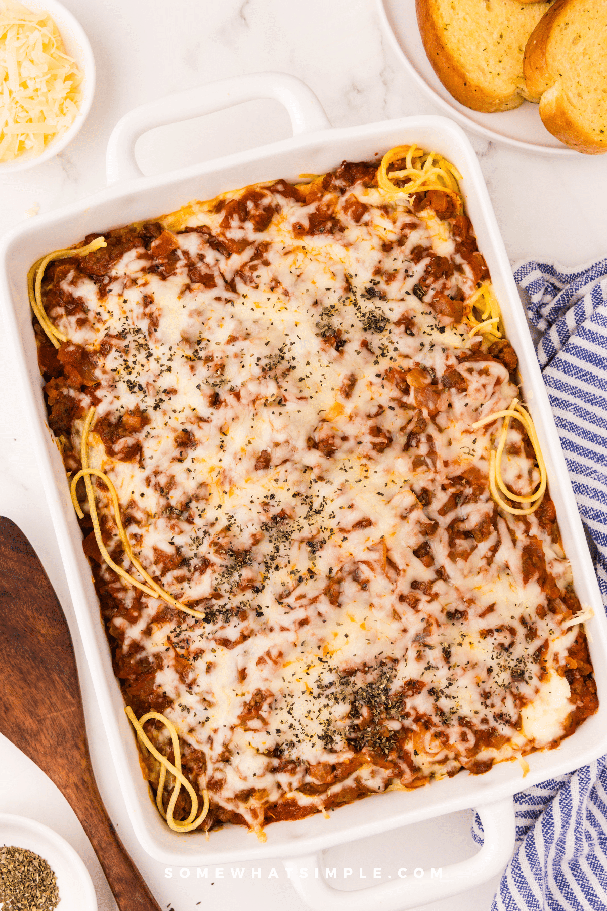 Easy Baked Spaghetti Recipe – A Family Favorite!
