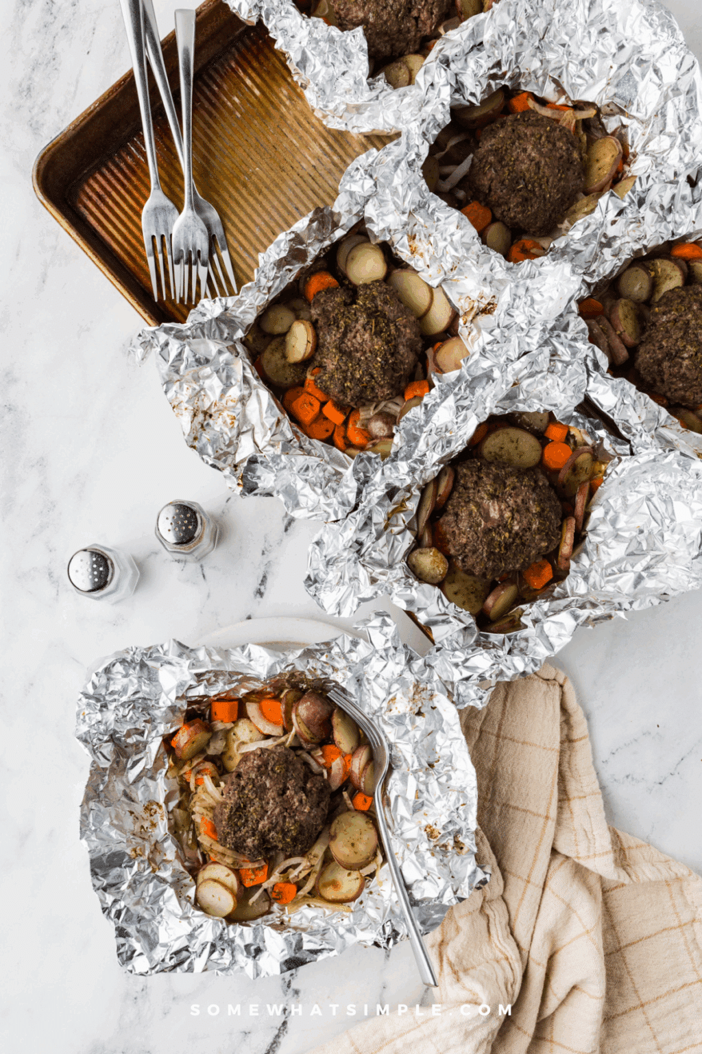 Easy Beef and Potato Foil Packet Dinners - Somewhat Simple